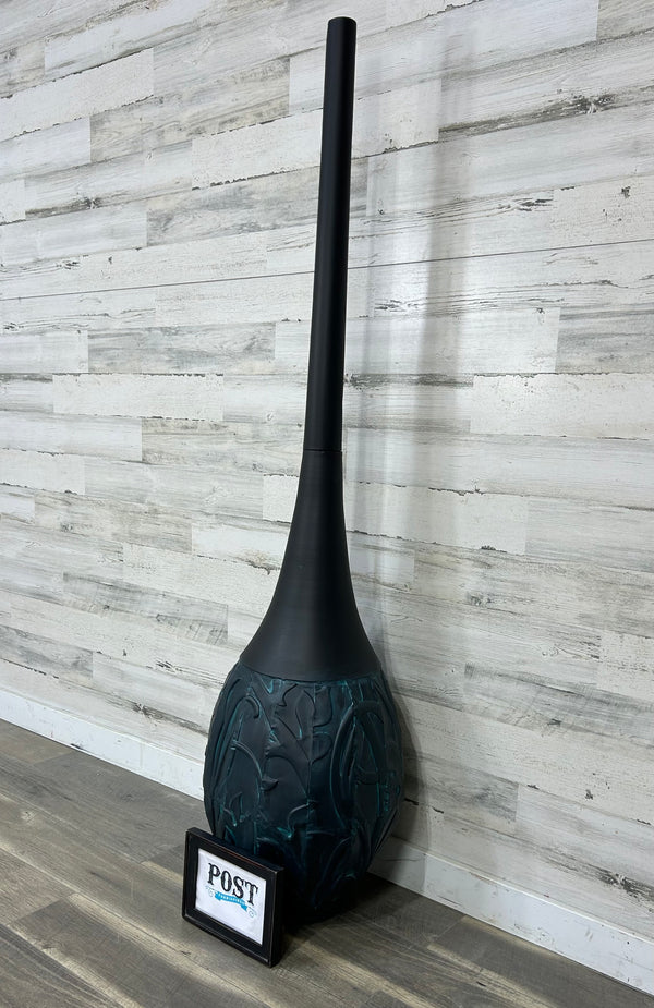 Tall Metal Vase Black – Post Furnishings